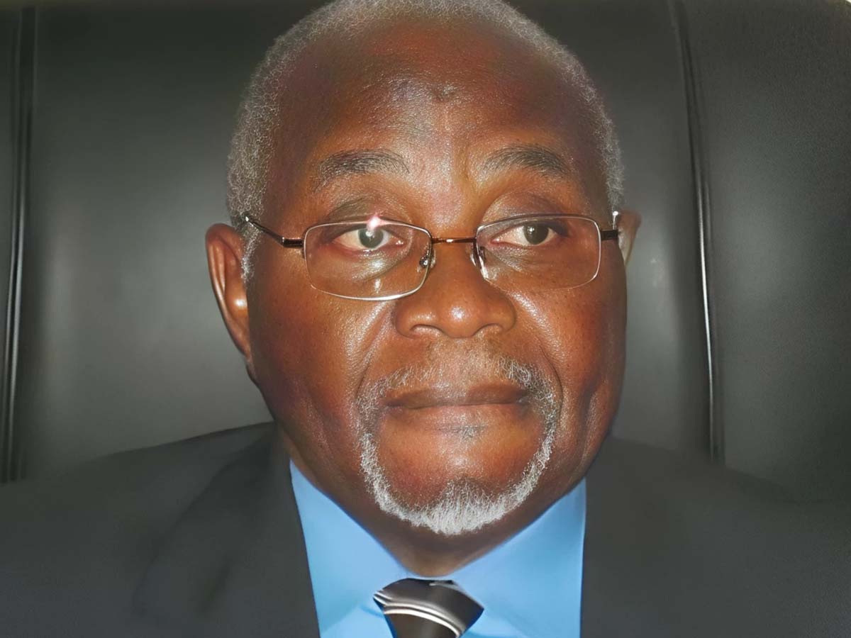 Togo : Qui est Jean-Lucien Savi de Tové, 1er Président de la République ...